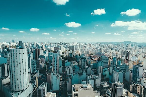 Por A E Por Aqui por-a-e-por-aqui